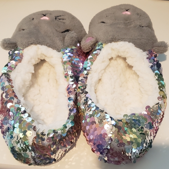 Shoes | Fuzzy Girls Cat Slippers Gray With Sequins With Grippers On ...